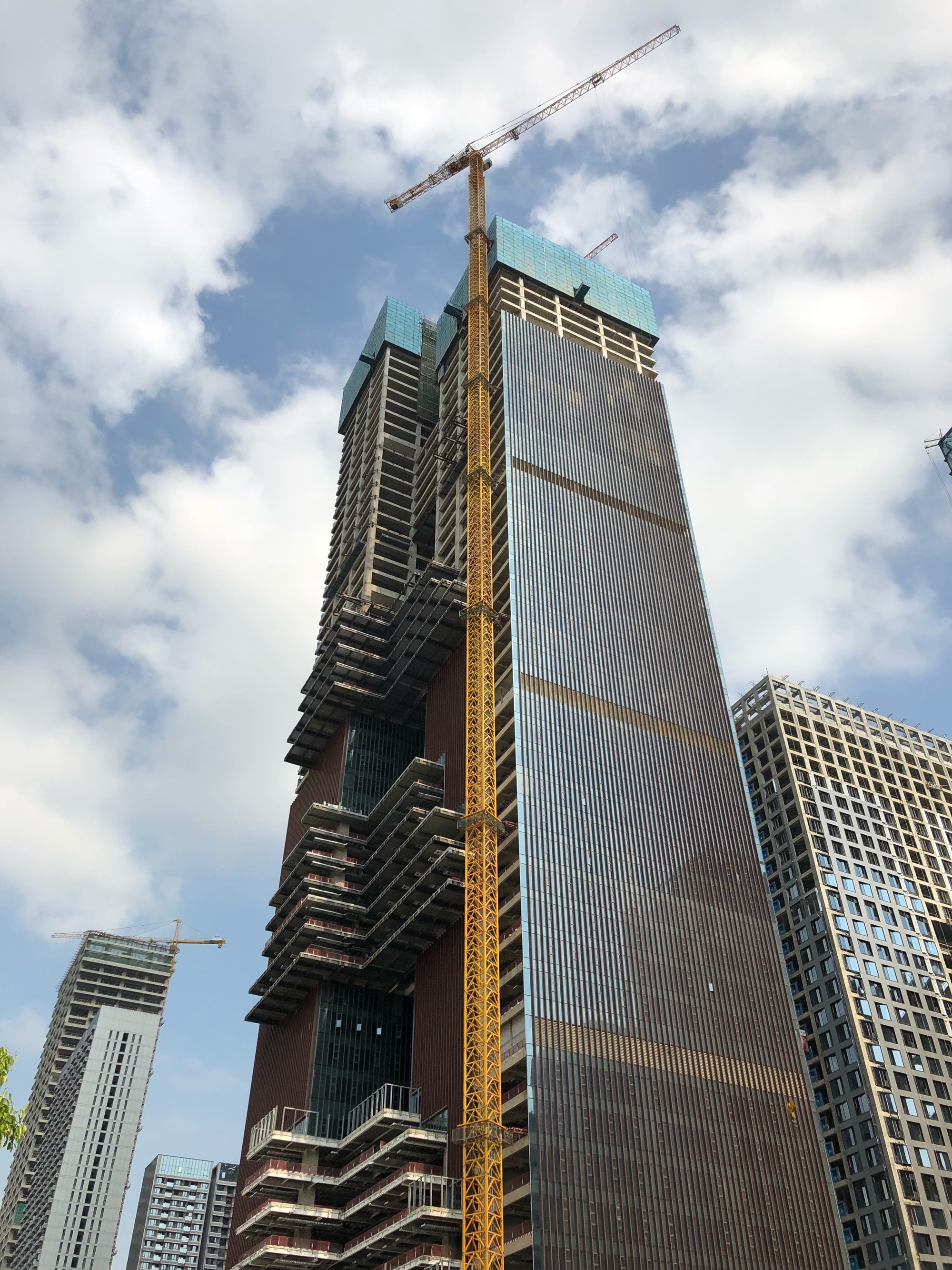 Gallery of WOHA's First Office Skyscraper in China Tops Out in Shenzhen - 7