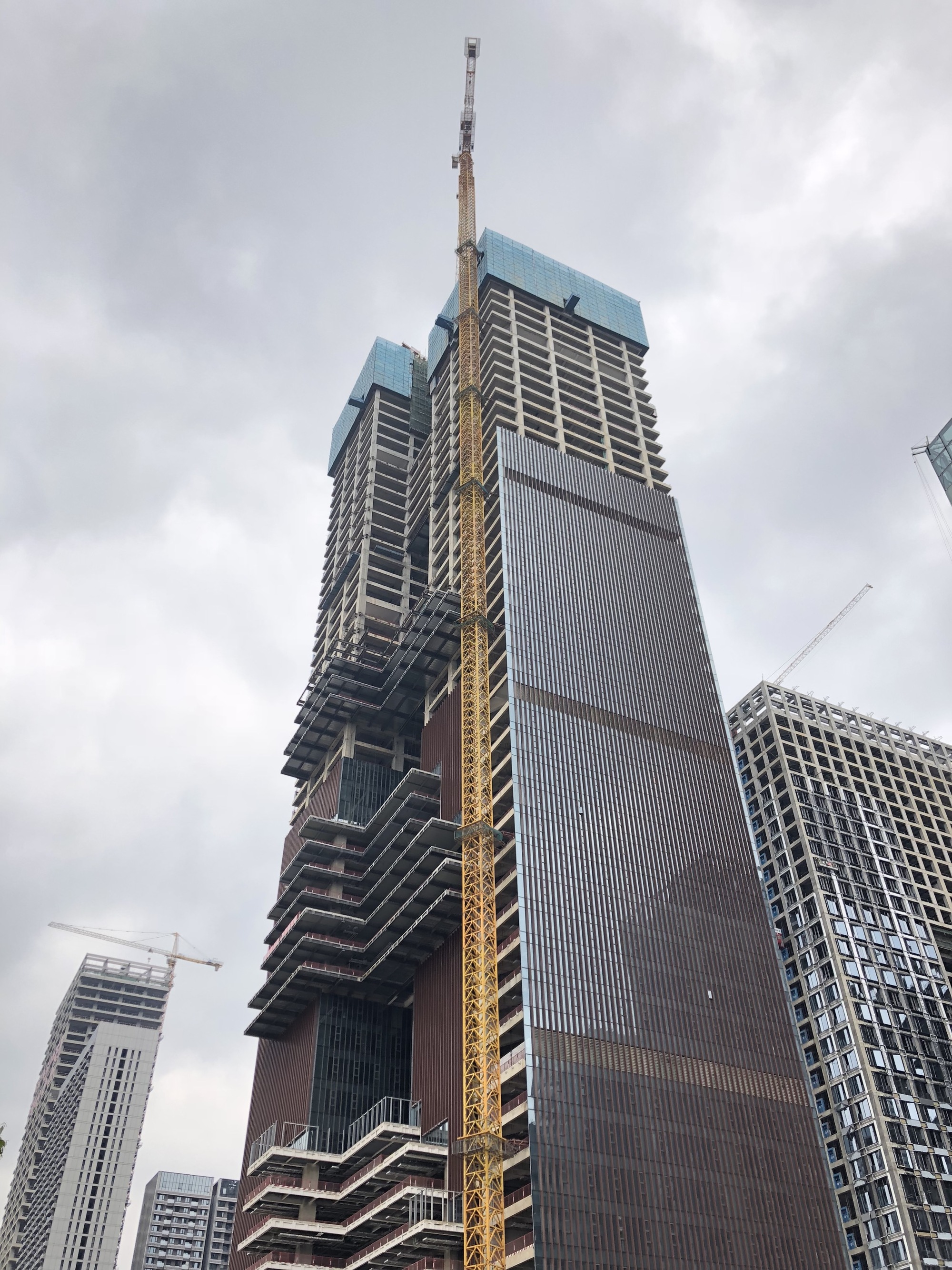 Gallery of WOHA's First Office Skyscraper in China Tops Out in Shenzhen - 6