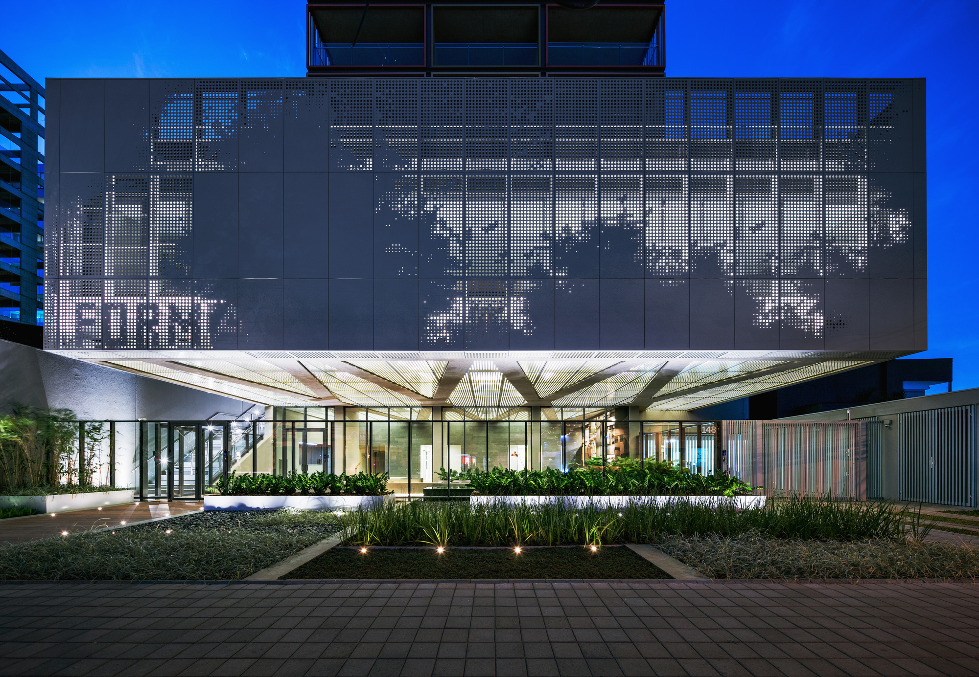 Galeria de Torre Forma Itaim / b720 Fermín Vázquez Arquitectos - 17