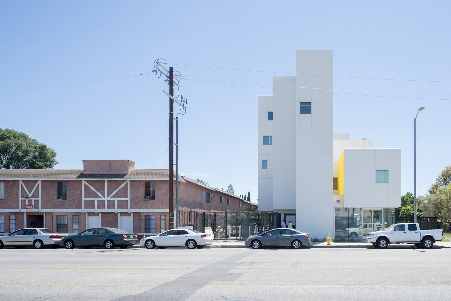Gallery of Crest Apartments / Michael Maltzan Architecture - 2