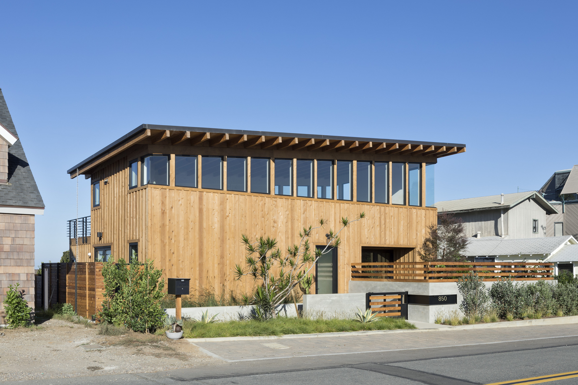 Gallery of Cornish House / Brett Farrow Architect - 2