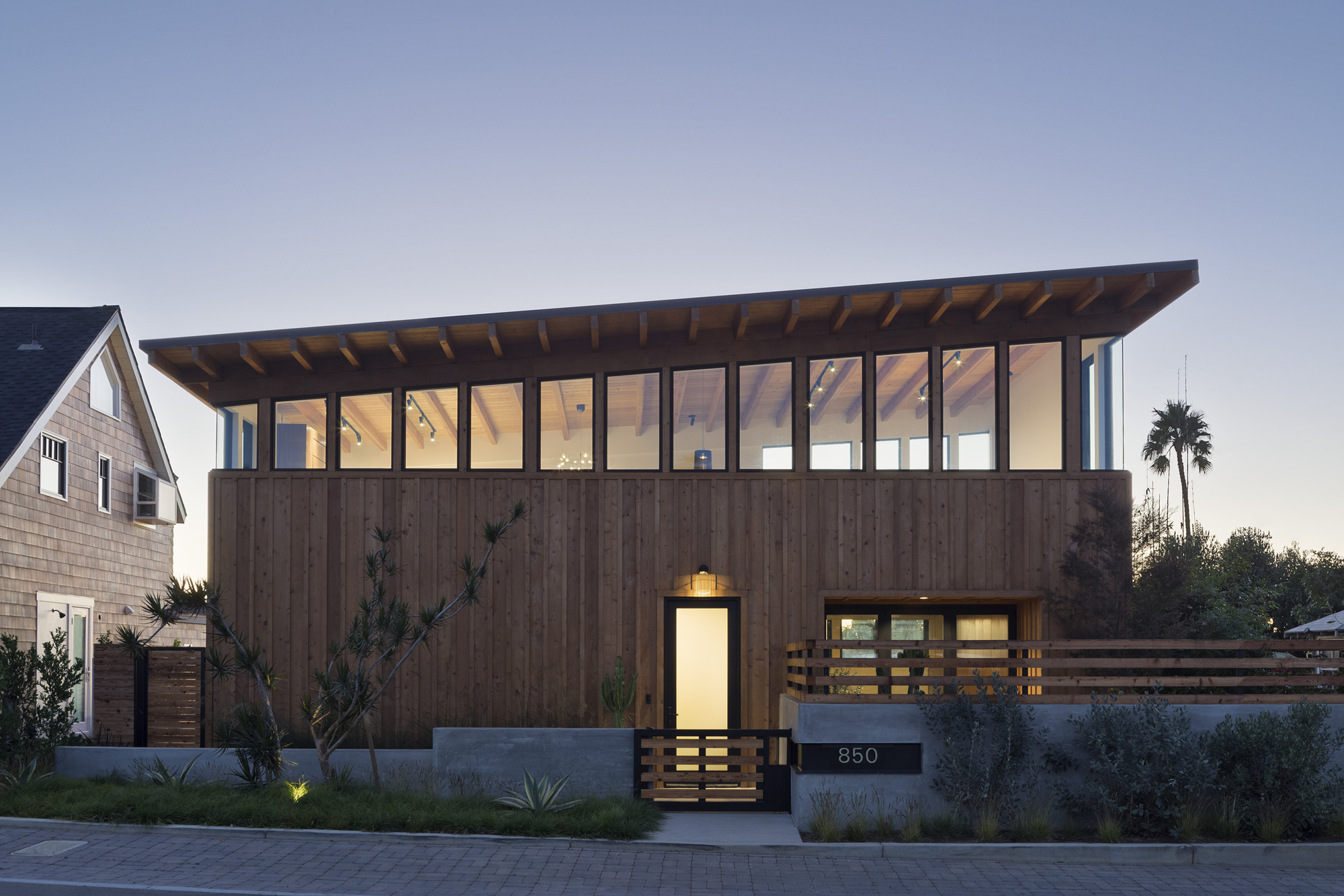 Gallery of Cornish House / Brett Farrow Architect - 4