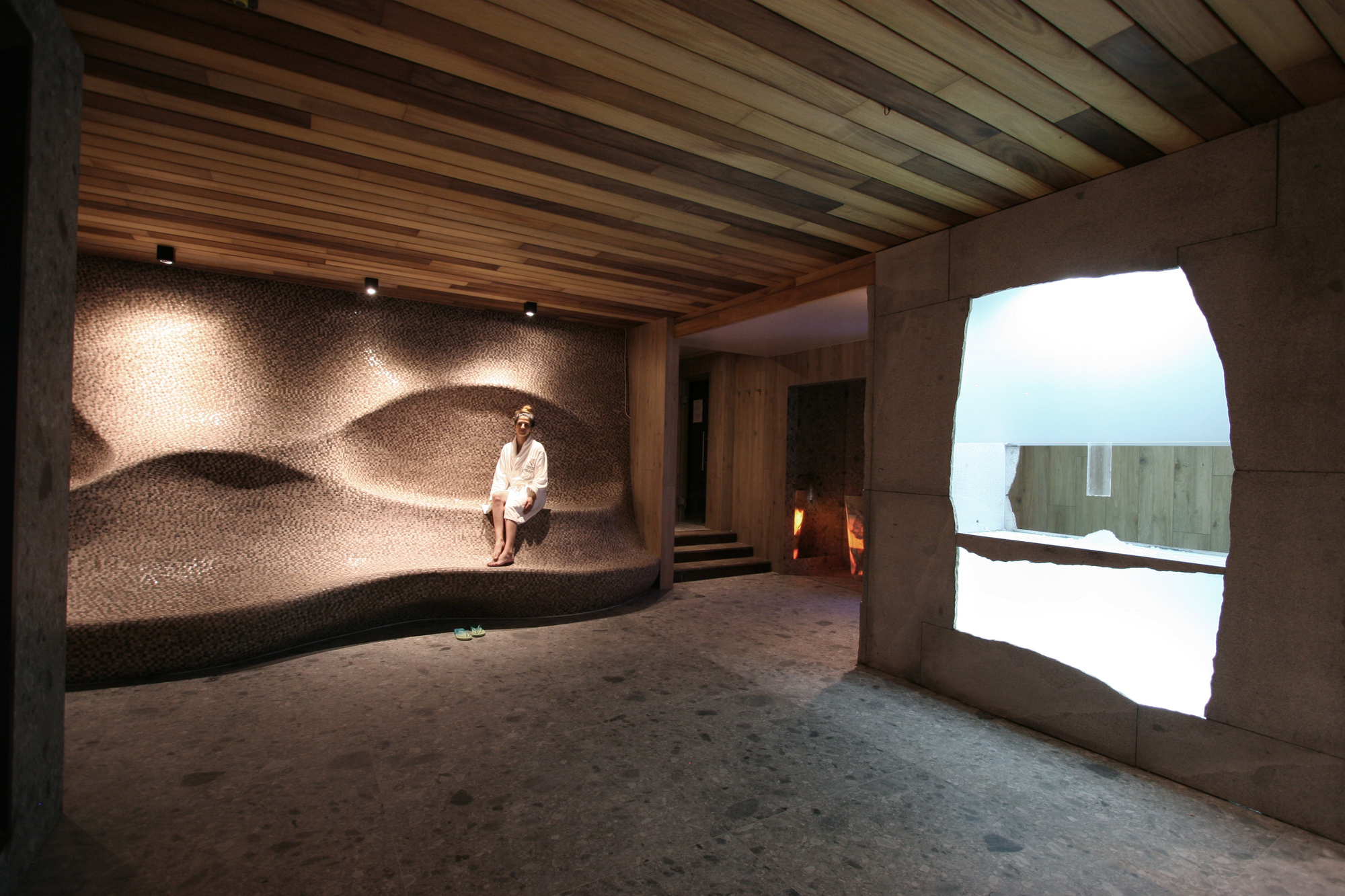 Gallery of The Spa / M1K3 PROJECT - 31