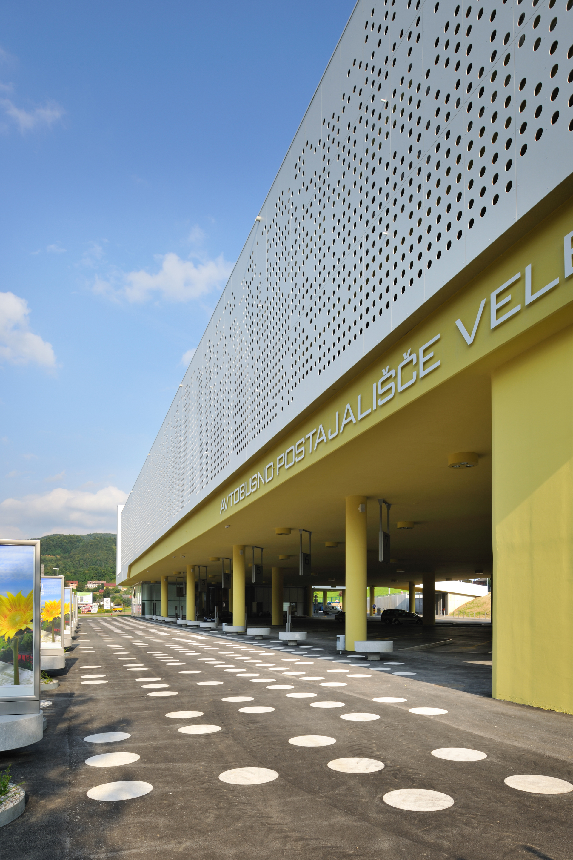 Gallery of Bus Station Velenje / Guzic Trplan arhitekti d.o.o. - 5