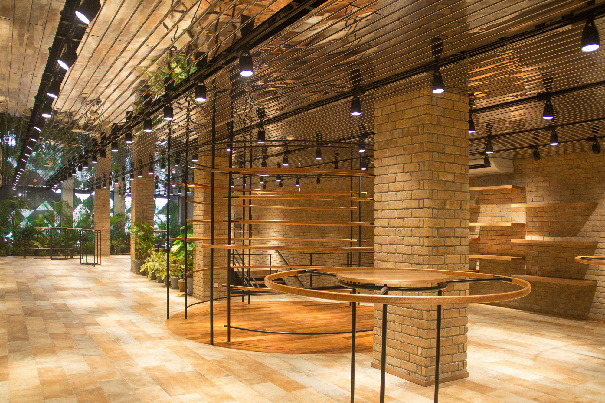 Gallery of Crafting a Retail / Metropolitan Studio of Architecture - 10