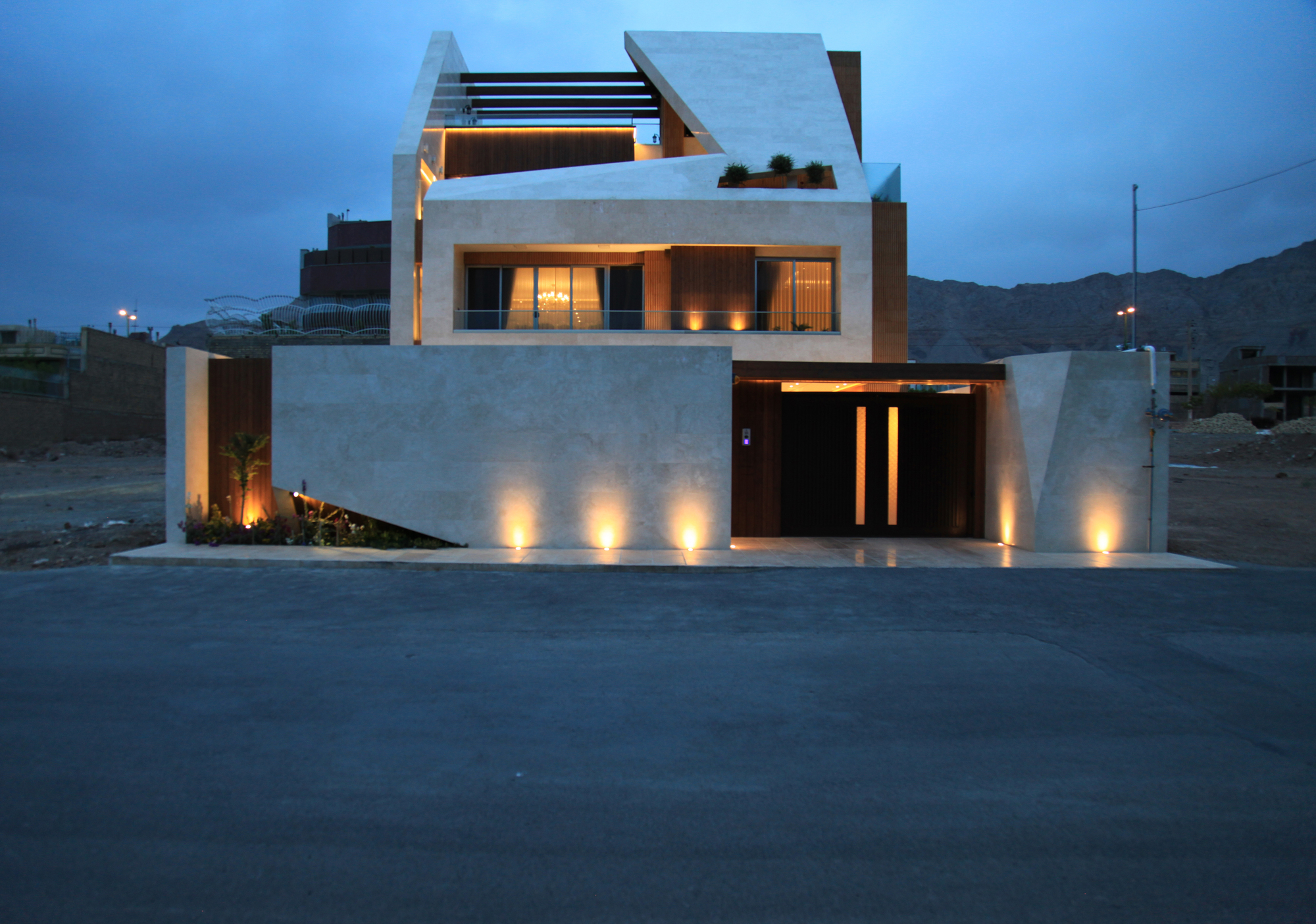 Galería de Casa Kharand / Hamed Tadayon, Mohammad Amin Davarpanah ...