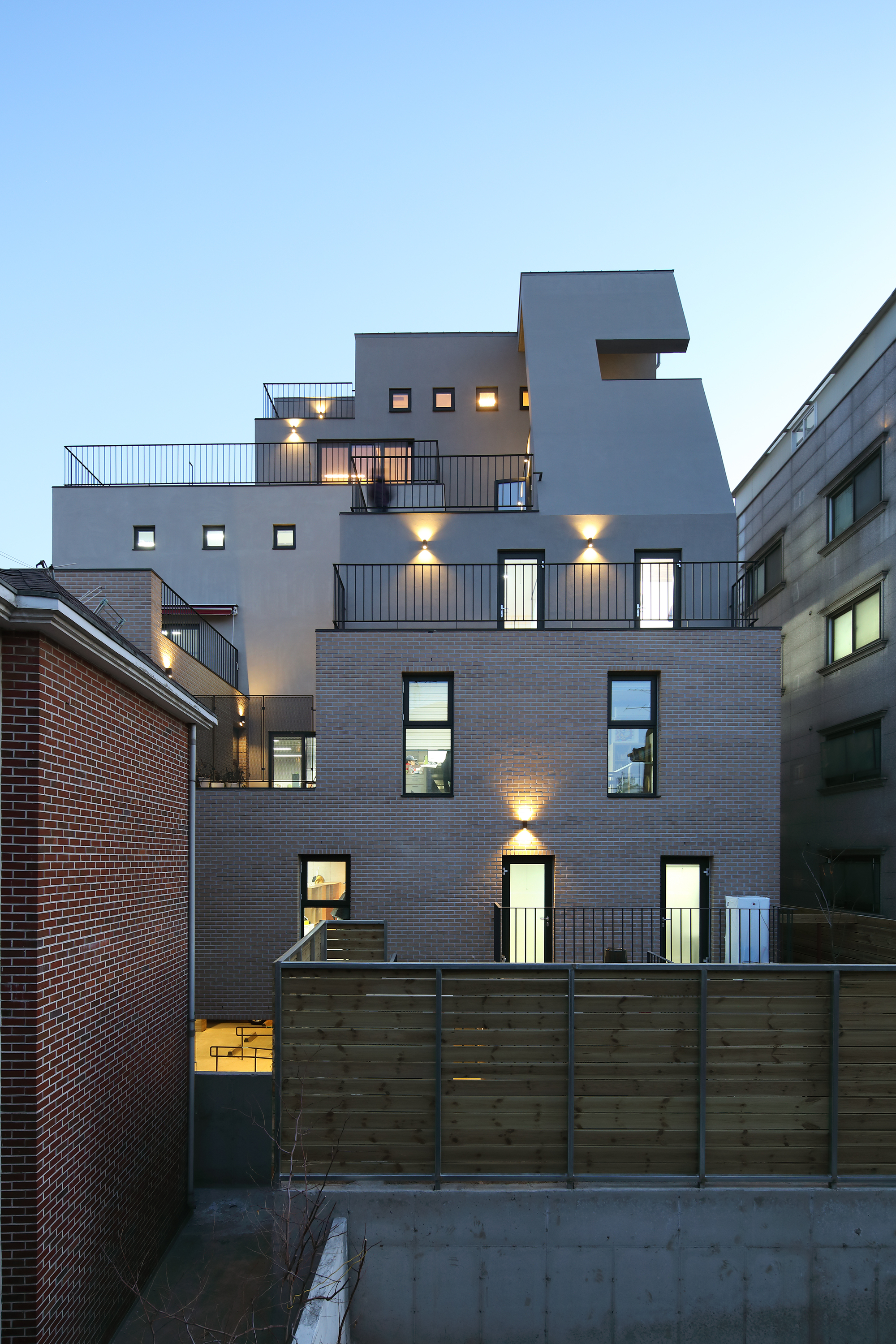 Gallery of Yeonnam-dong ZORB / modo architect office - 14