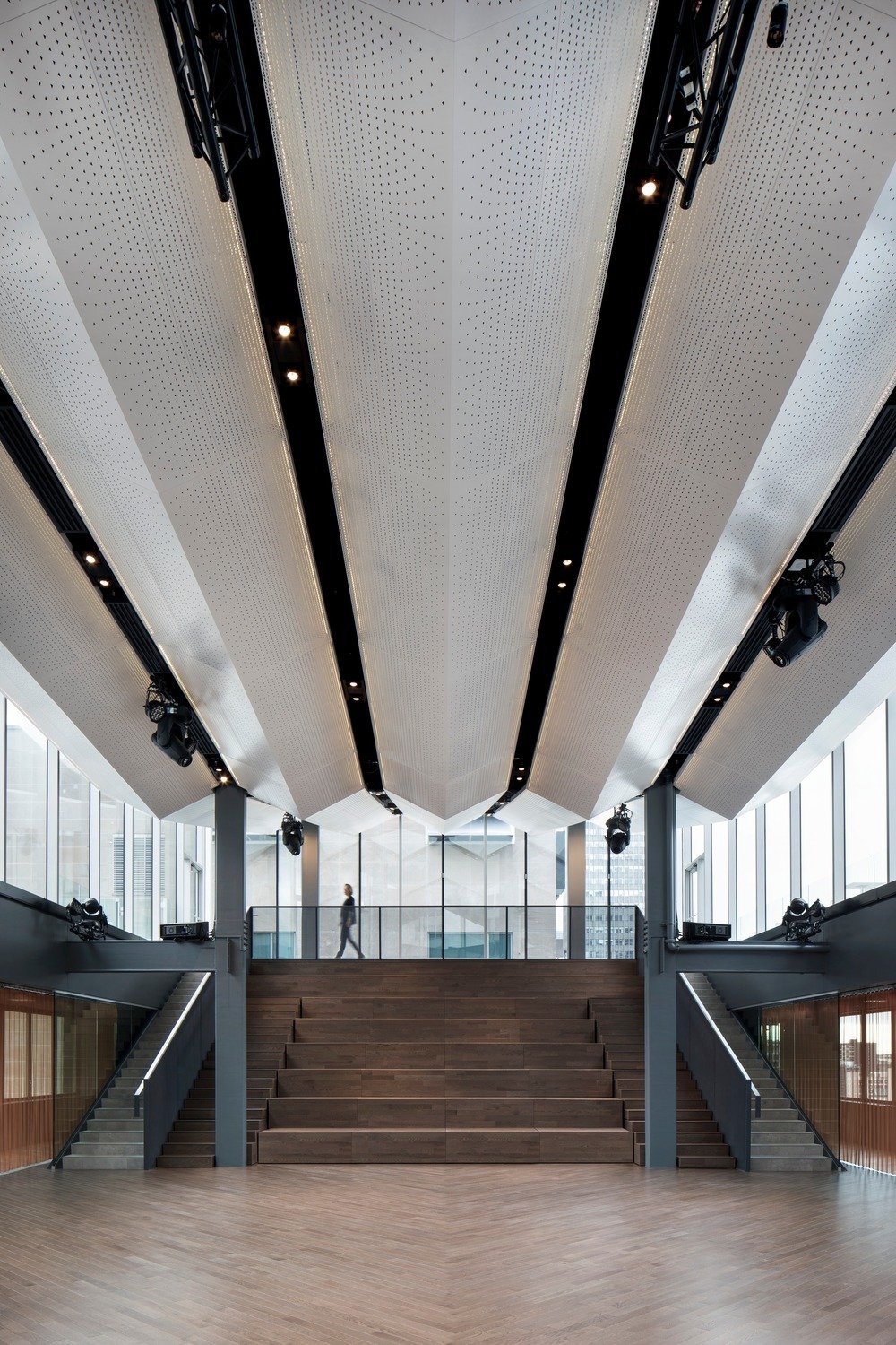 Gallery of Espace C2 / Sid Lee Architecture - 6