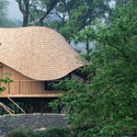 Treewow O - A Tree House of Curved Round Roof / MONOARCHI | ArchDaily