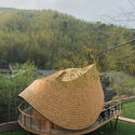 Treewow O - A Tree House of Curved Round Roof / MONOARCHI | ArchDaily