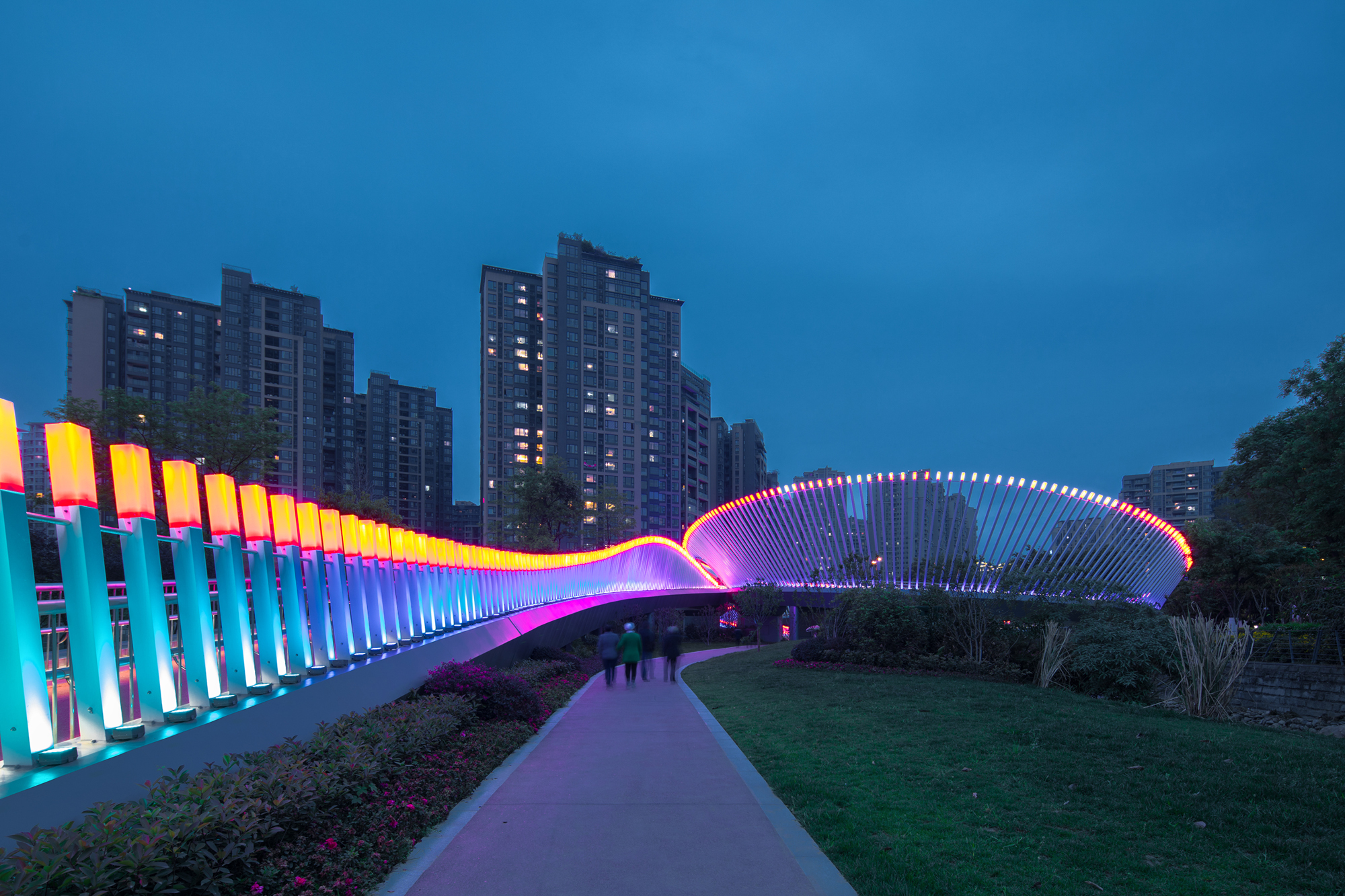 Gallery of Ruyi Bridge / ZZHK Architects - 36
