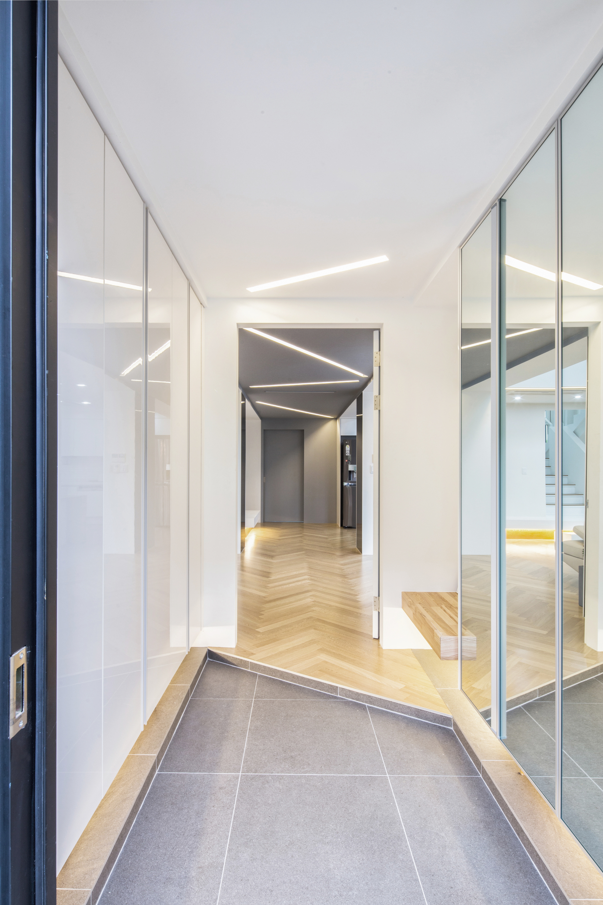 Gallery of The Modern Square / G/O Architecture - 21