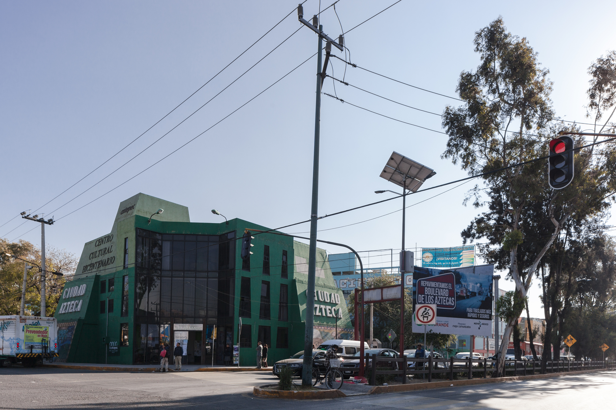 Gallery of Soy de Azteca: A Photographic Essay of Aesthetics in Mexico ...