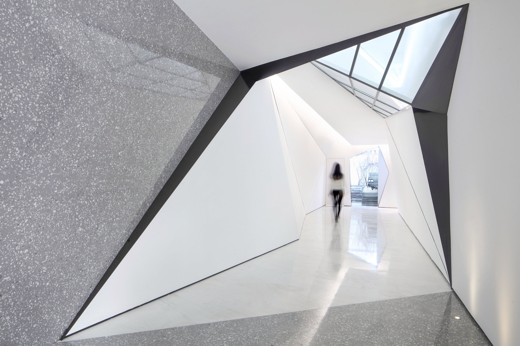 Gallery of MOMO Office / PAL Design - 4