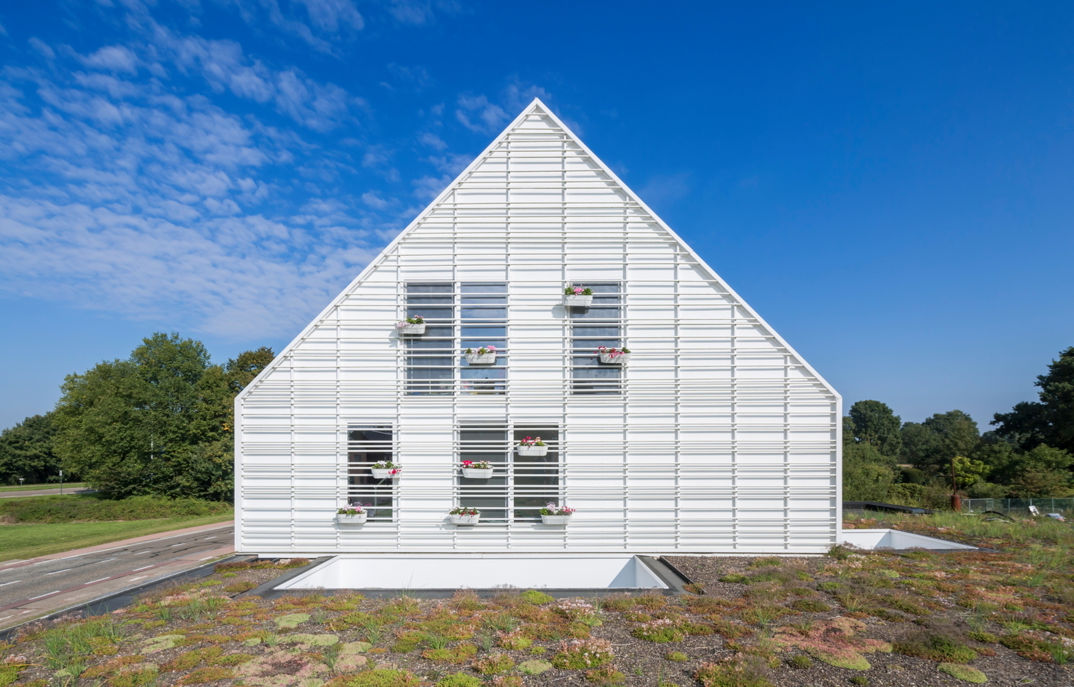 Gallery of 8 Beautiful Belgian Houses: The Expert on Ugly Belgian ...