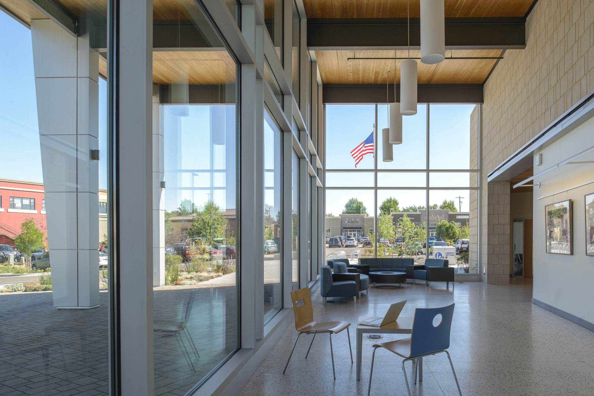 Gallery of Library! at Bown Crossing / FFA Architecture and Interiors - 4