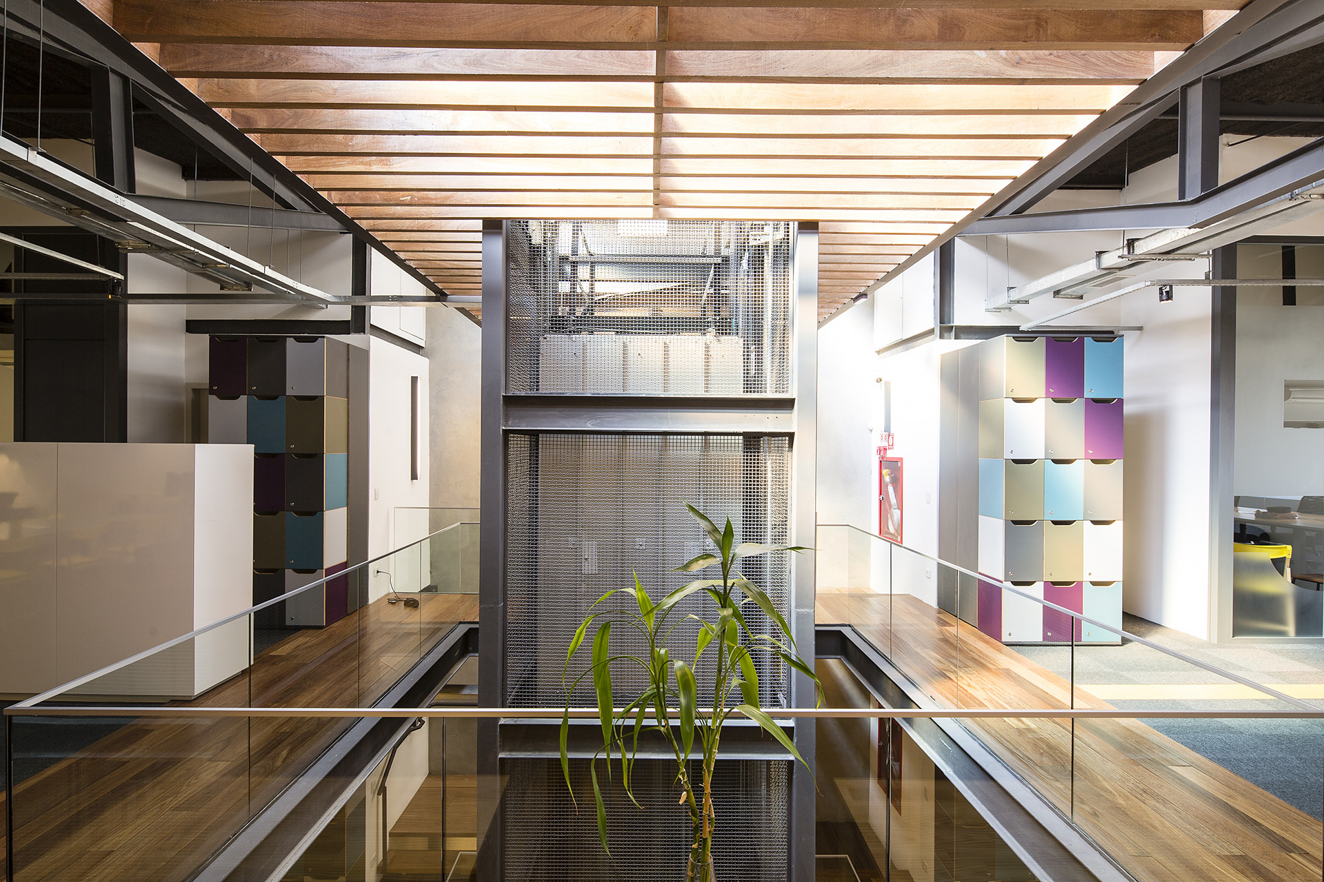 Gallery of Girassol Building / Reinach Mendonça Arquitetos Associados - 14