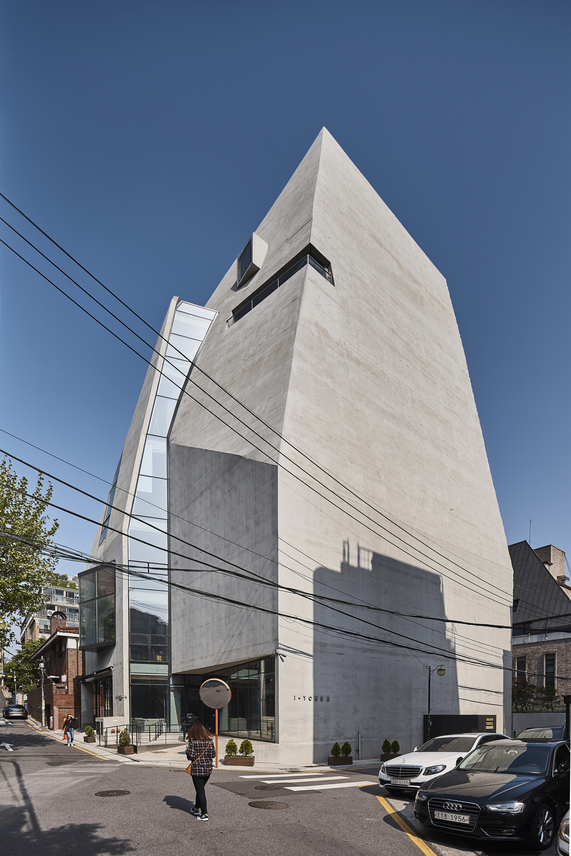 Gallery of I Tower / Chiasmus Partners - 9