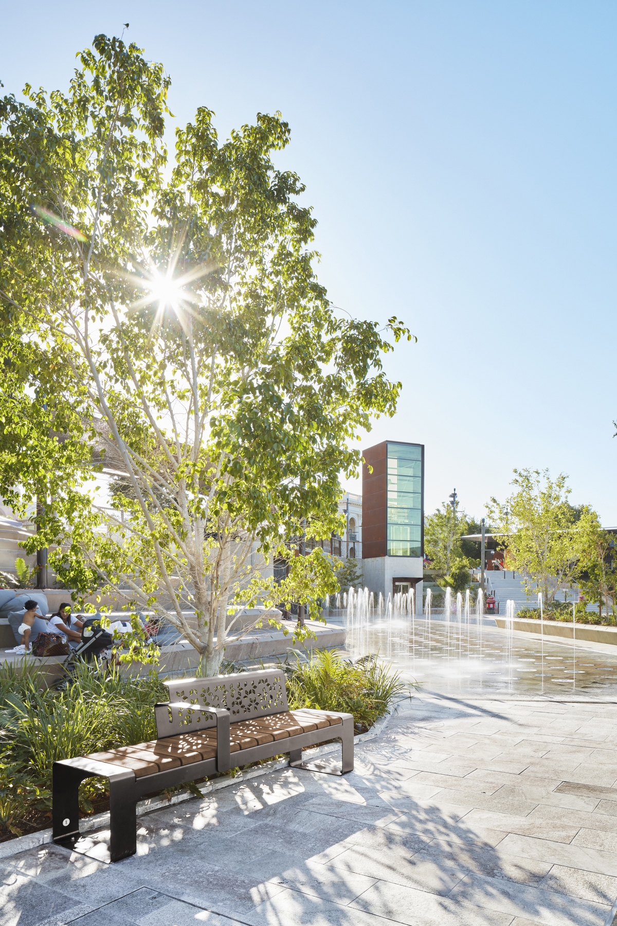 Galería de Recinto de Rockhampton Riverside / Woods Bagot - 9