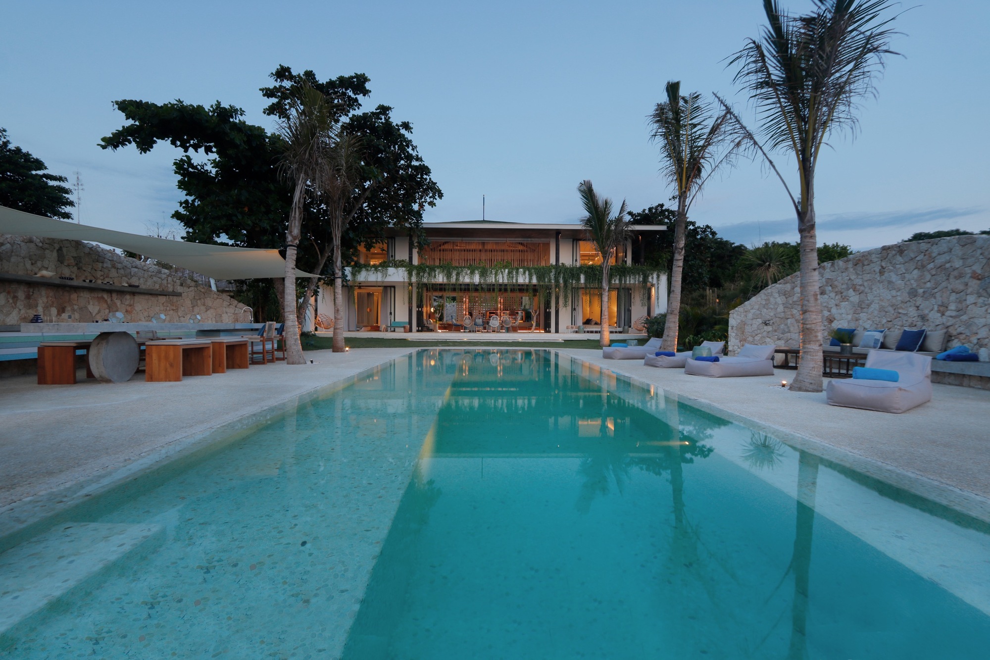 Gallery of Seascape Lembongan / Word of Mouth House - 43
