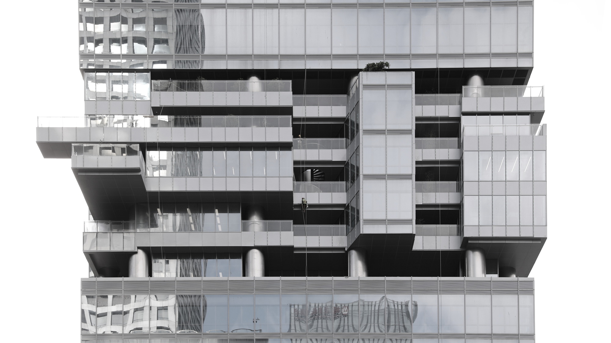 Gallery of SBF Tower / Hans Hollein & Christoph Monschein - 2