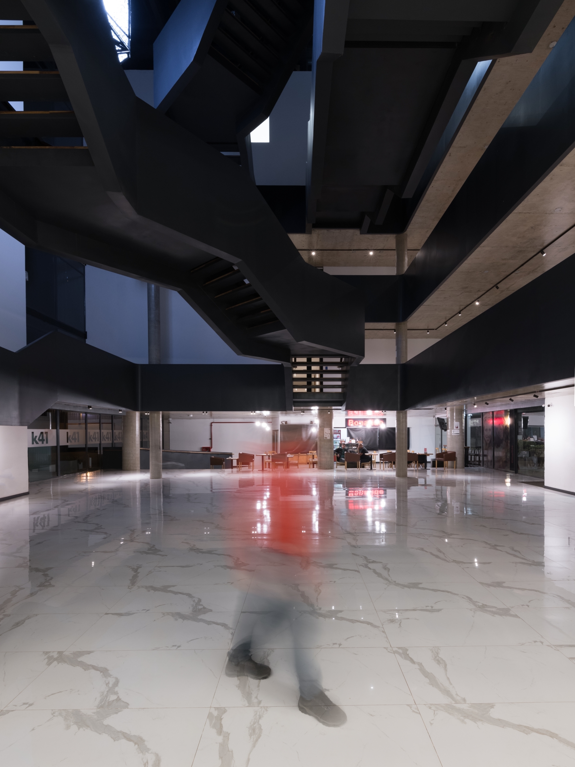 Gallery of K41 Office Building / ÇaArquitectura - 7