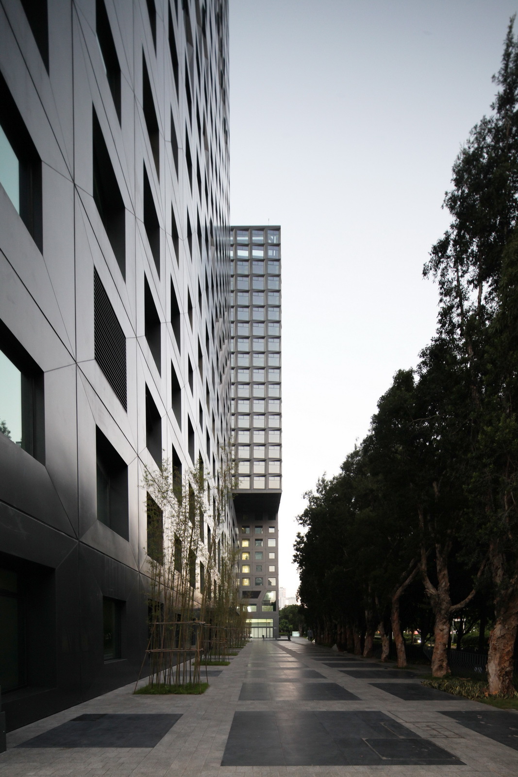 Gallery of CGN Headquarters Building / URBANUS - 8