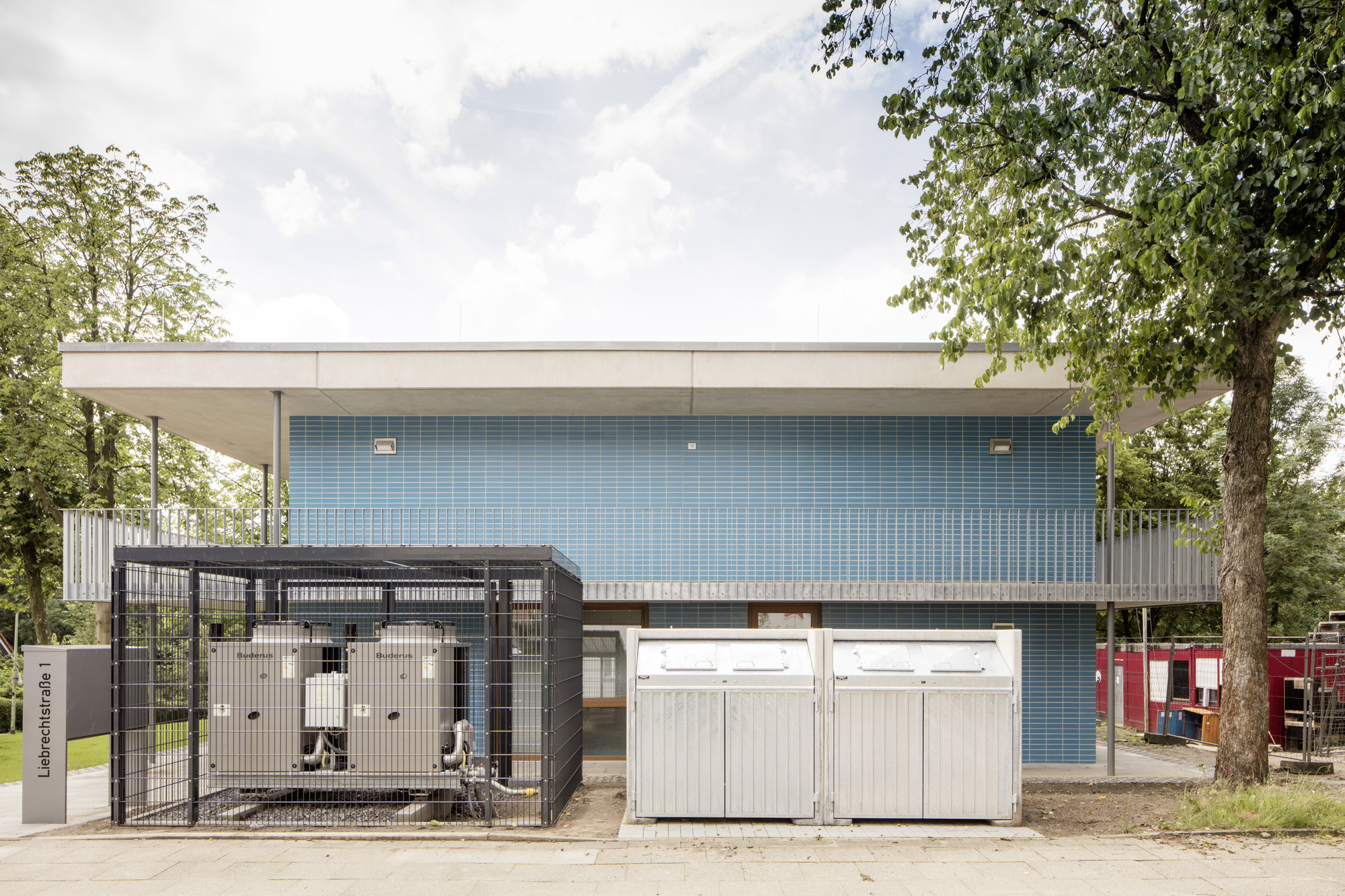 Galería de Refugio para personas sin hogar / RKW Architektur + - 6