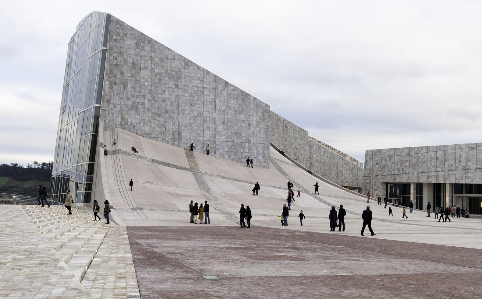 Gallery of What is Deconstructivism? - 9