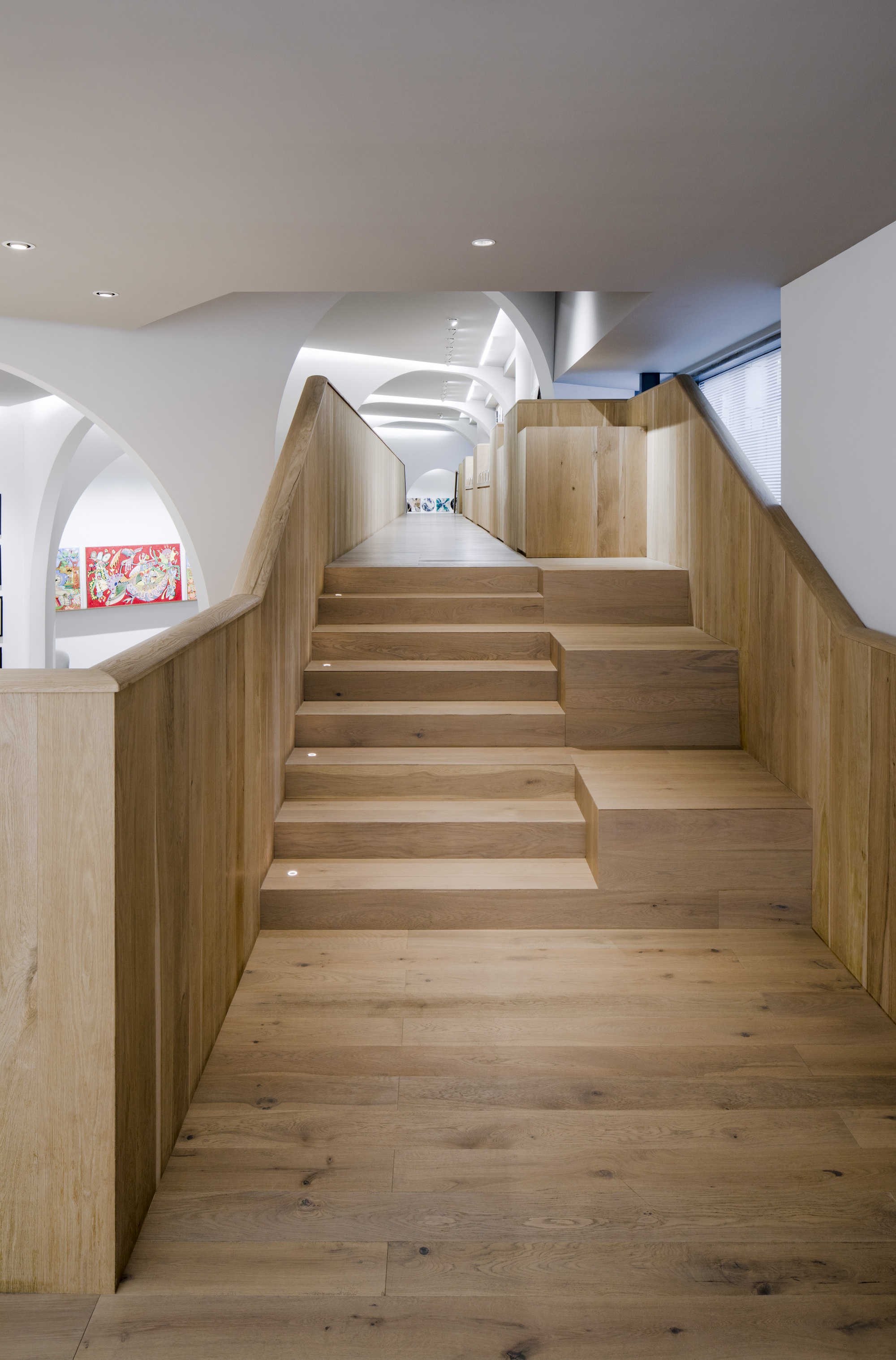 Gallery of U Concept Gallery / LUKSTUDIO - 4