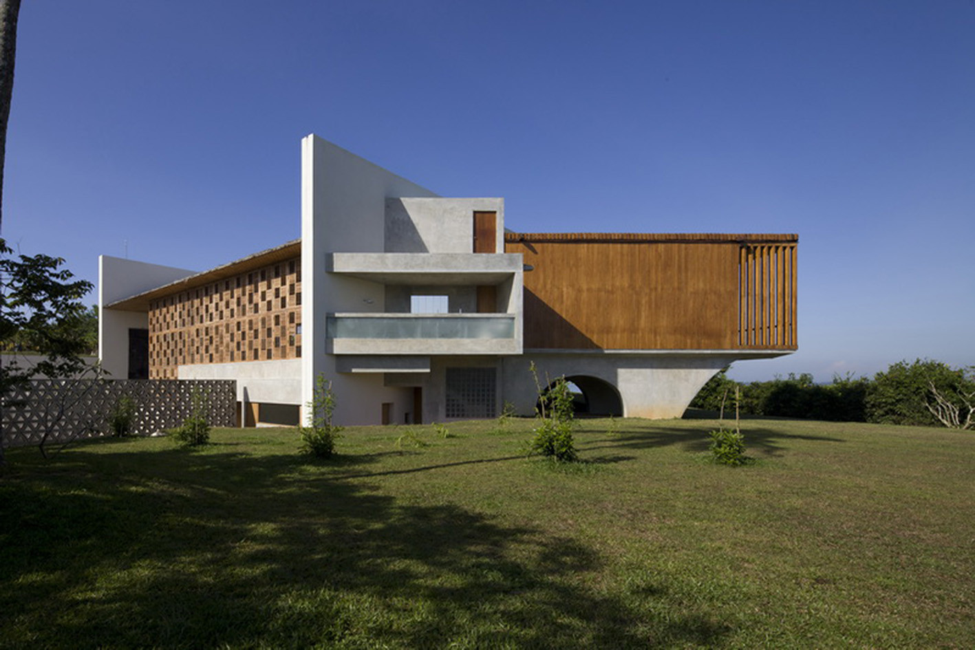 Galería de 10 proyectos publicados en ArchDaily que puedes reservar en ...