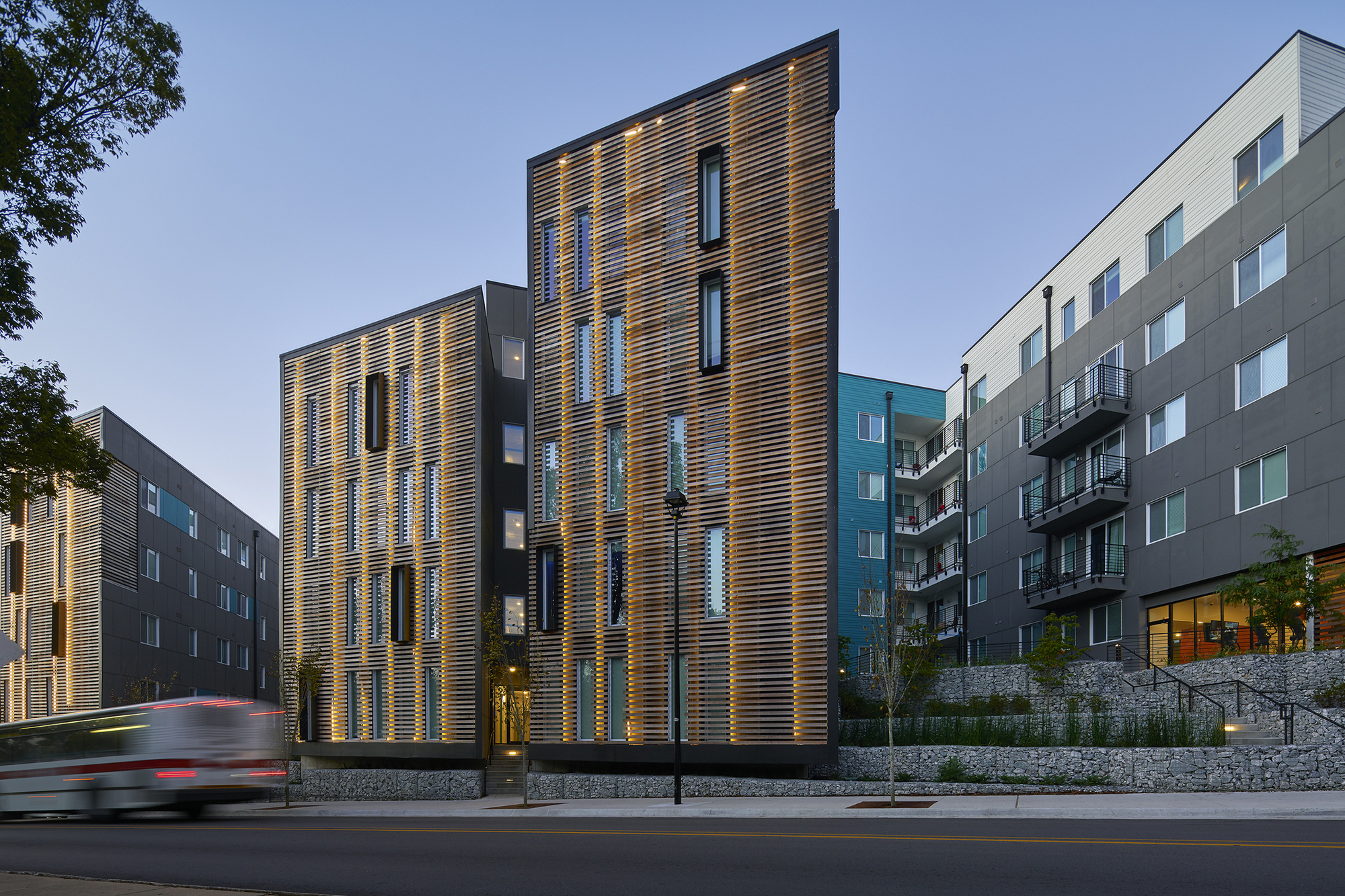 Gallery of Arkansas Bear Claw / modus studio - 2