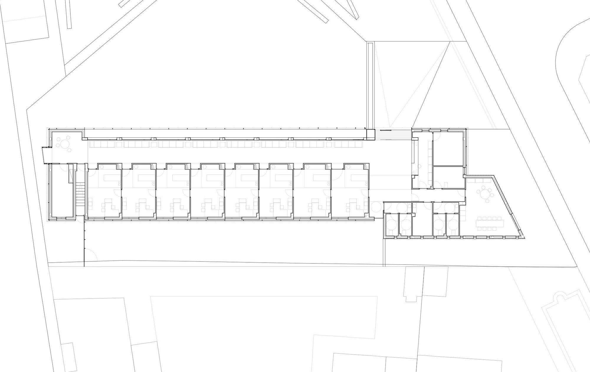 Gallery of Hospitals and Health Centers: 50 Floor Plan Examples - 13