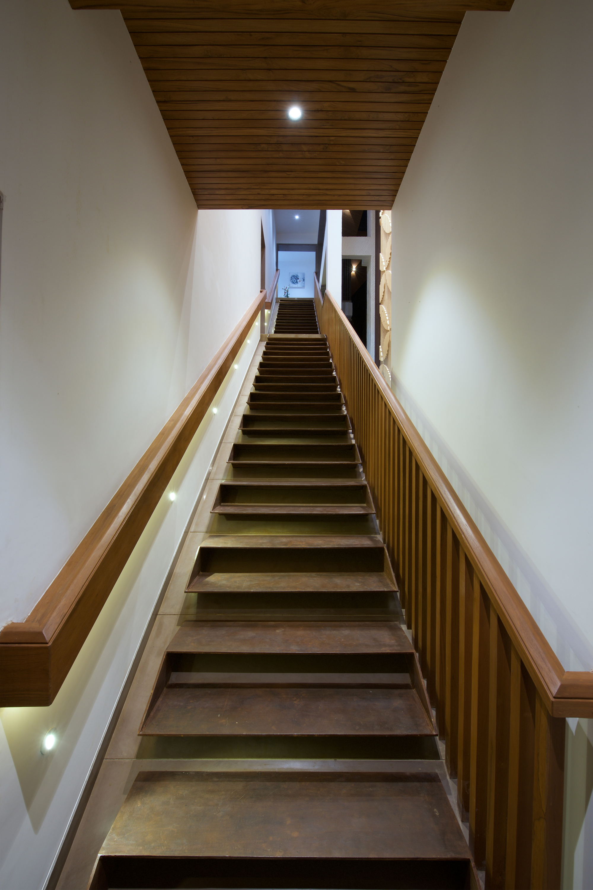 Gallery of Gable House / B.DESIGN24 STUDIO - 20