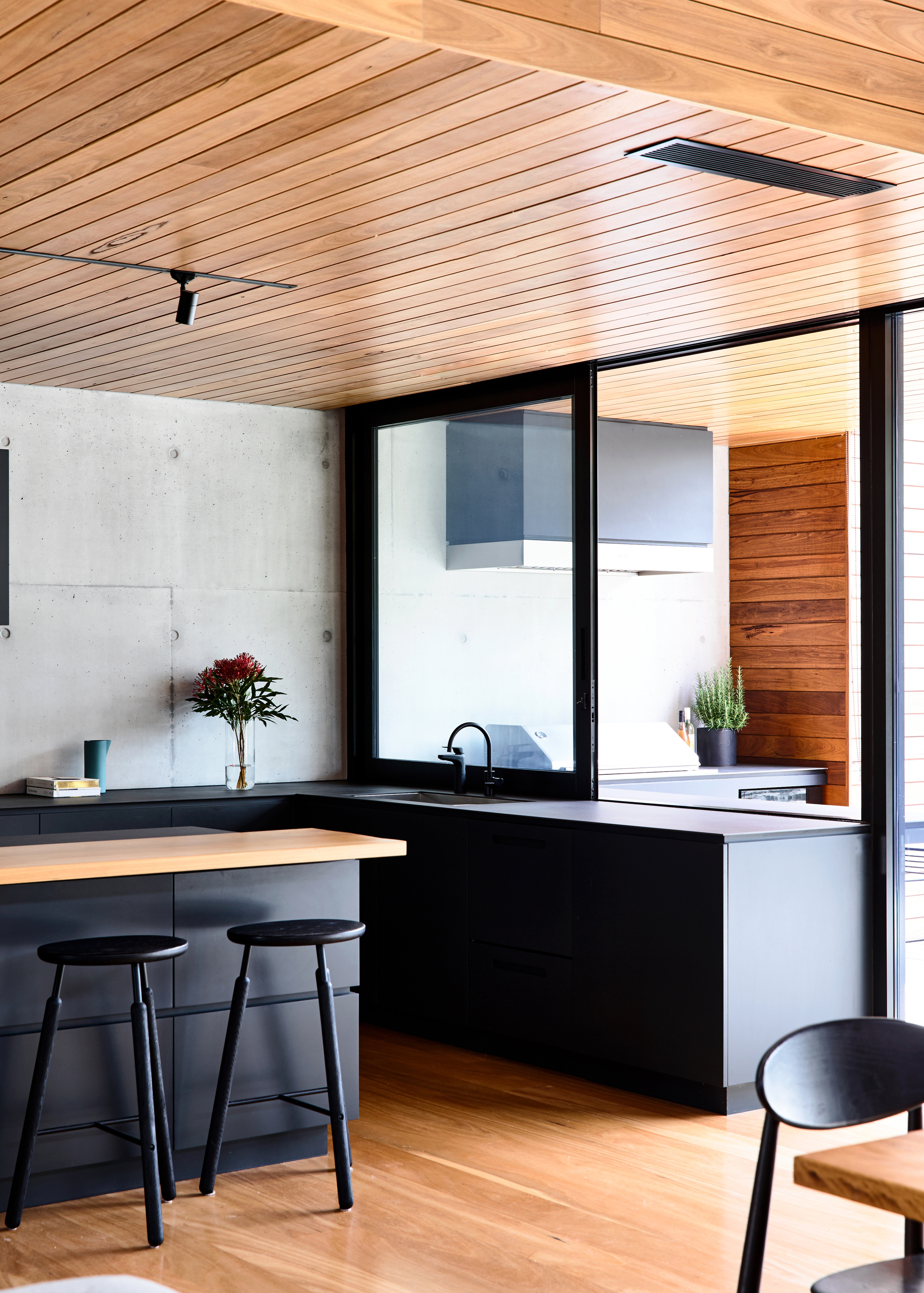 Gallery of DS House / Planned Living Architects - 25