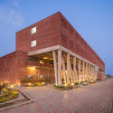 Boys Hostel Block / Zero Energy Design Lab | ArchDaily