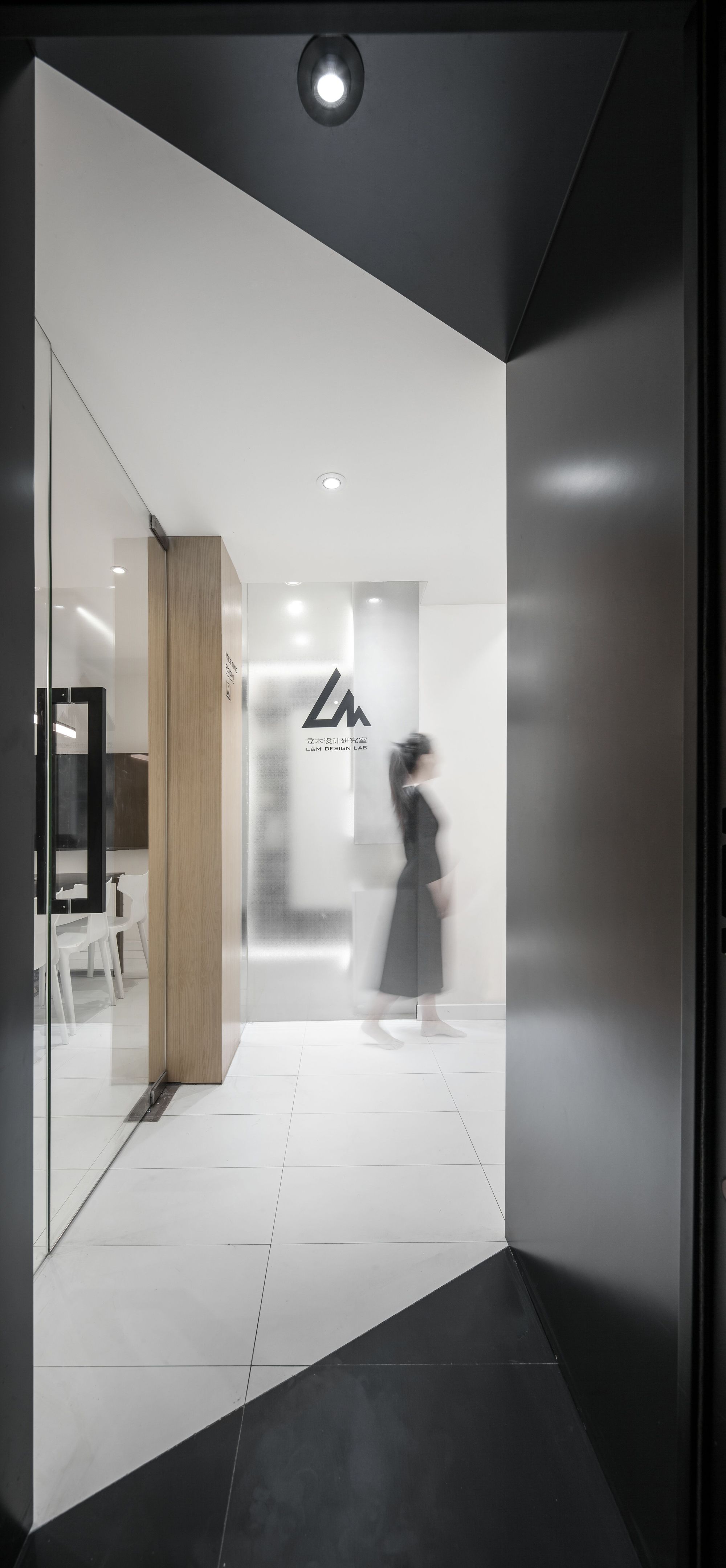 Gallery of L&M DESIGN LAB Shanghai Office / L&M DESIGN LAB - 2