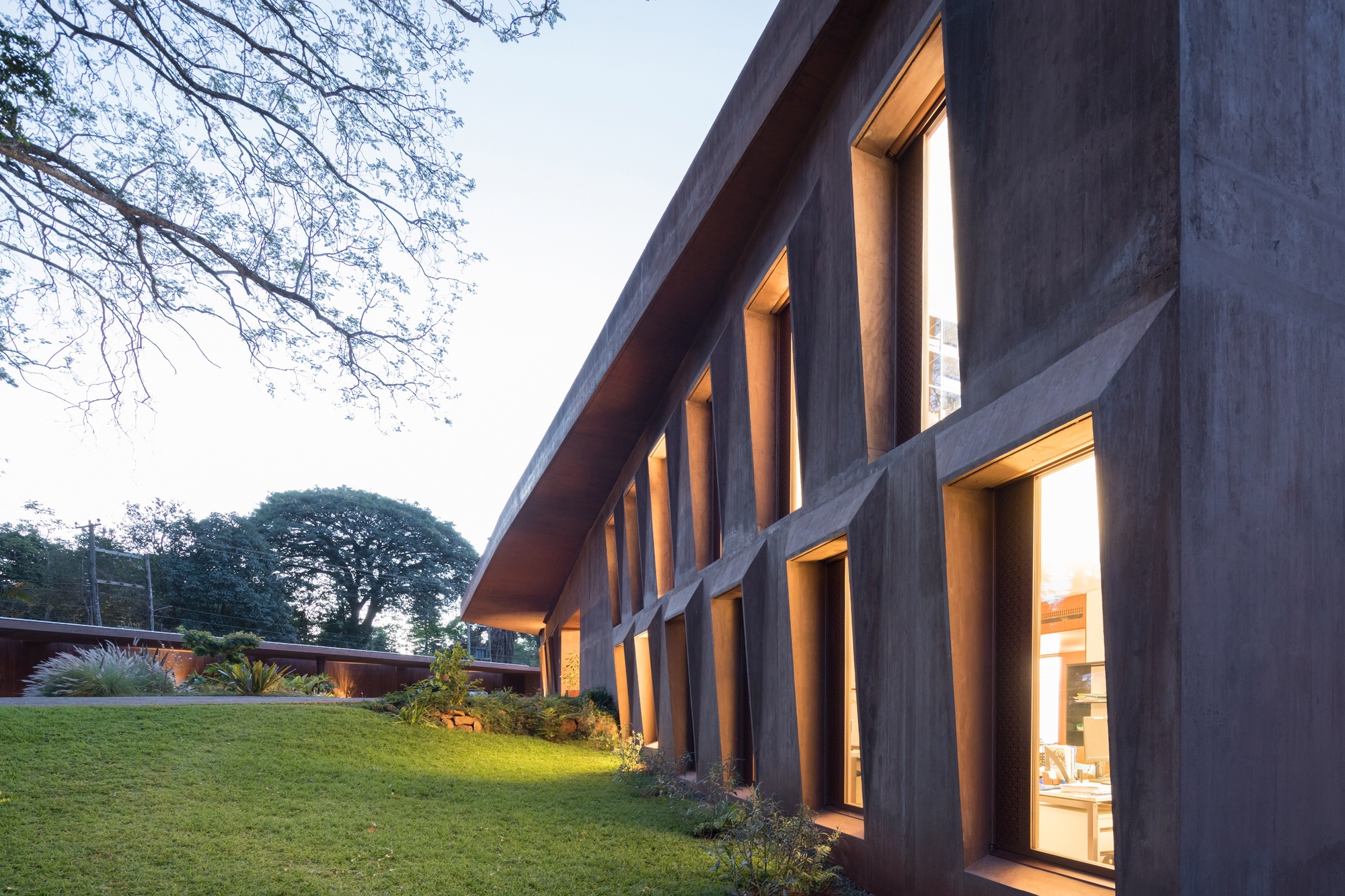 Gallery of Swiss Embassy in Nairobi / ro.ma. architekten - 11