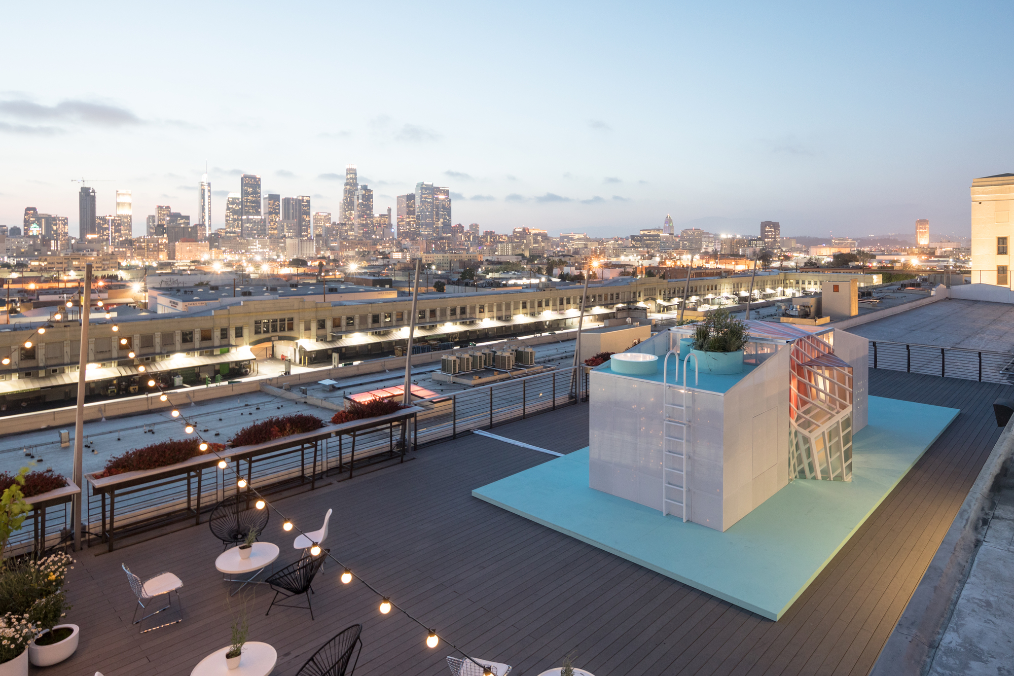 Gallery of MINI Living Urban Cabin / FreelandBuck - 30