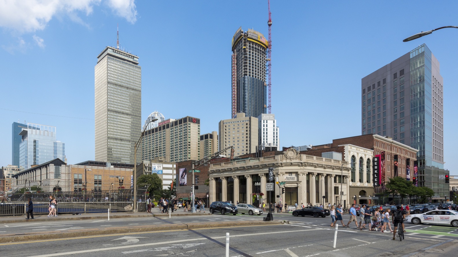Gallery of Boston's Tallest Residential Tower Tops Out, Designed by Pei ...