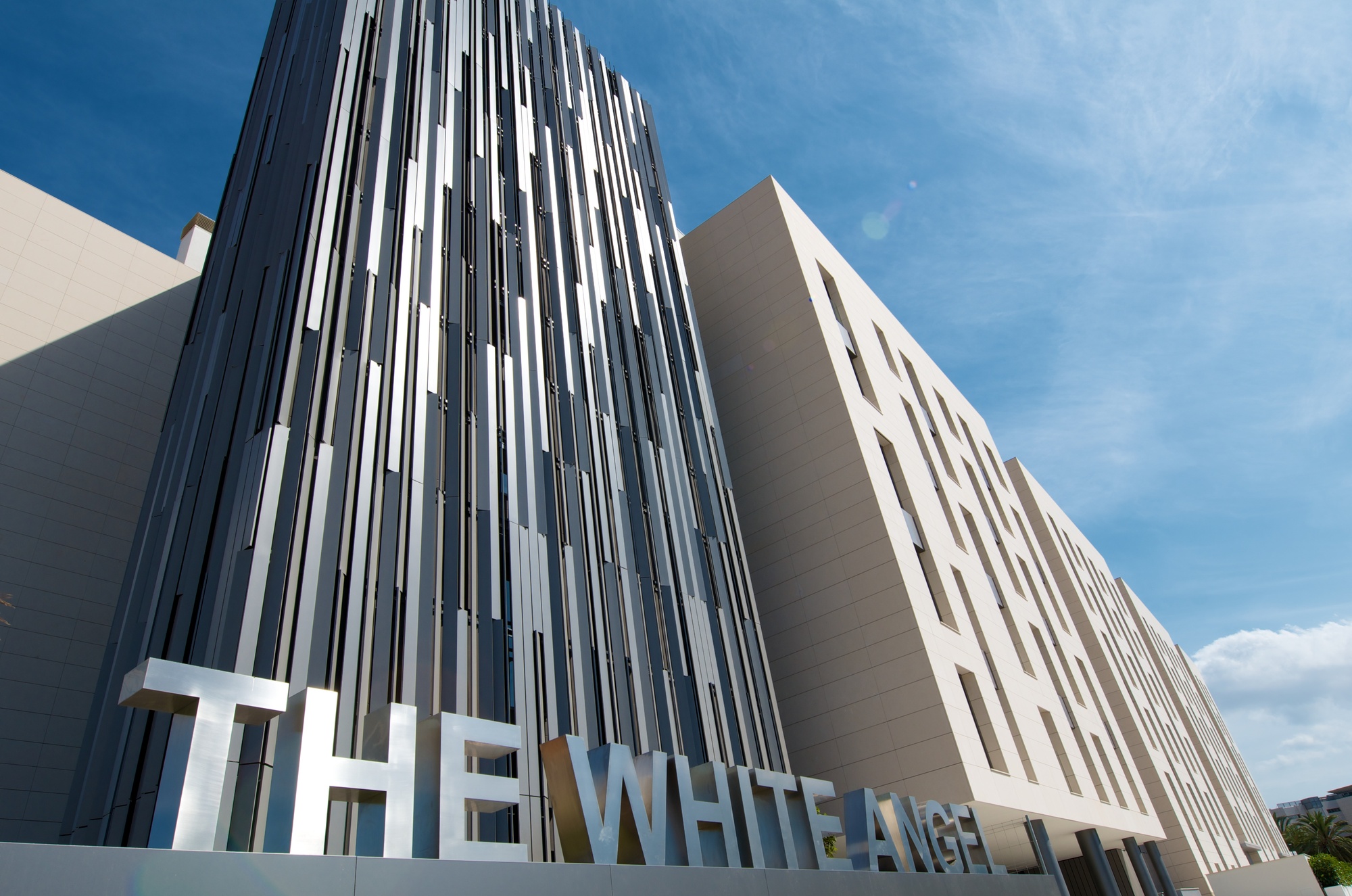 Gallery of 6 Spanish Projects That Creatively Use Louvers and Shutters ...