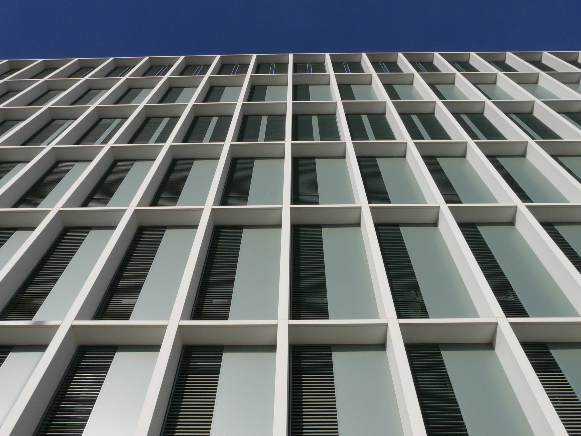 Gallery of 6 Spanish Projects That Creatively Use Louvers and Shutters ...