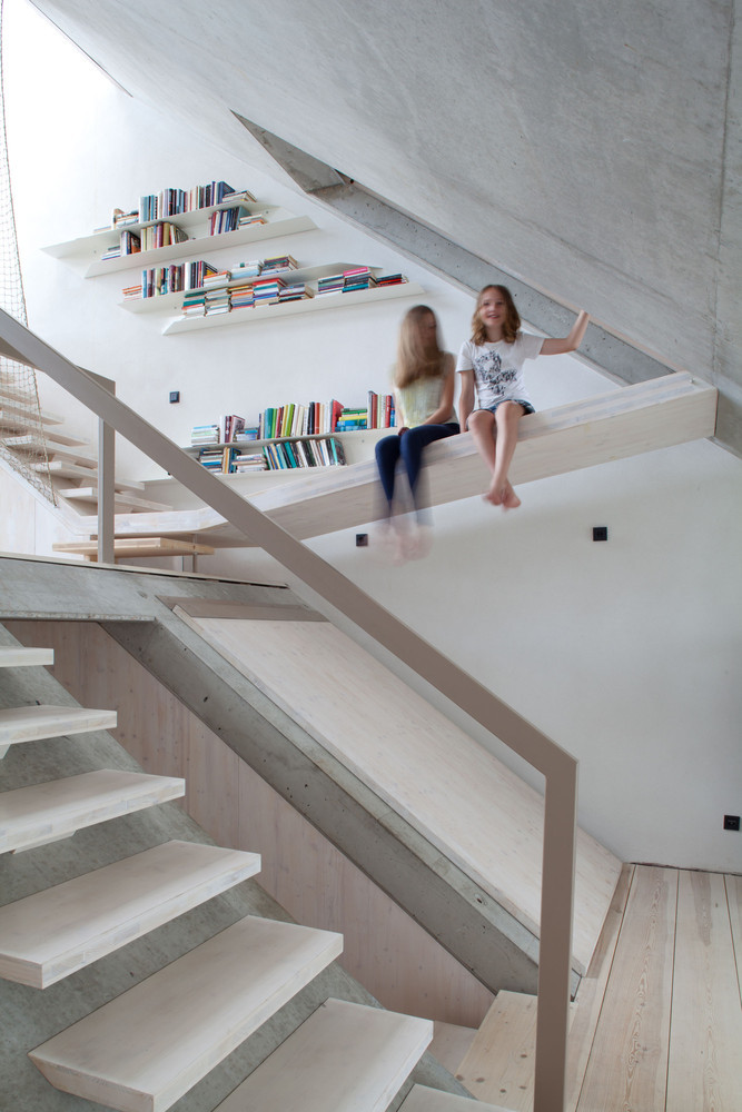 Gallery of Split-Level Homes: 50 Floor Plan Examples - 101