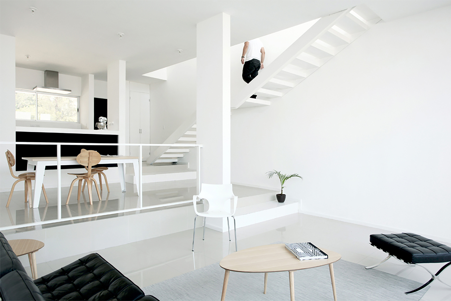 Gallery of Split-Level Homes: 50 Floor Plan Examples - 116