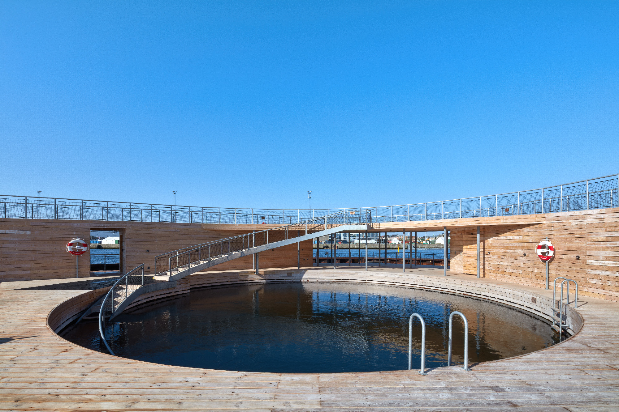 Galeria de Aarhus Harbor Bath / BIG - 17