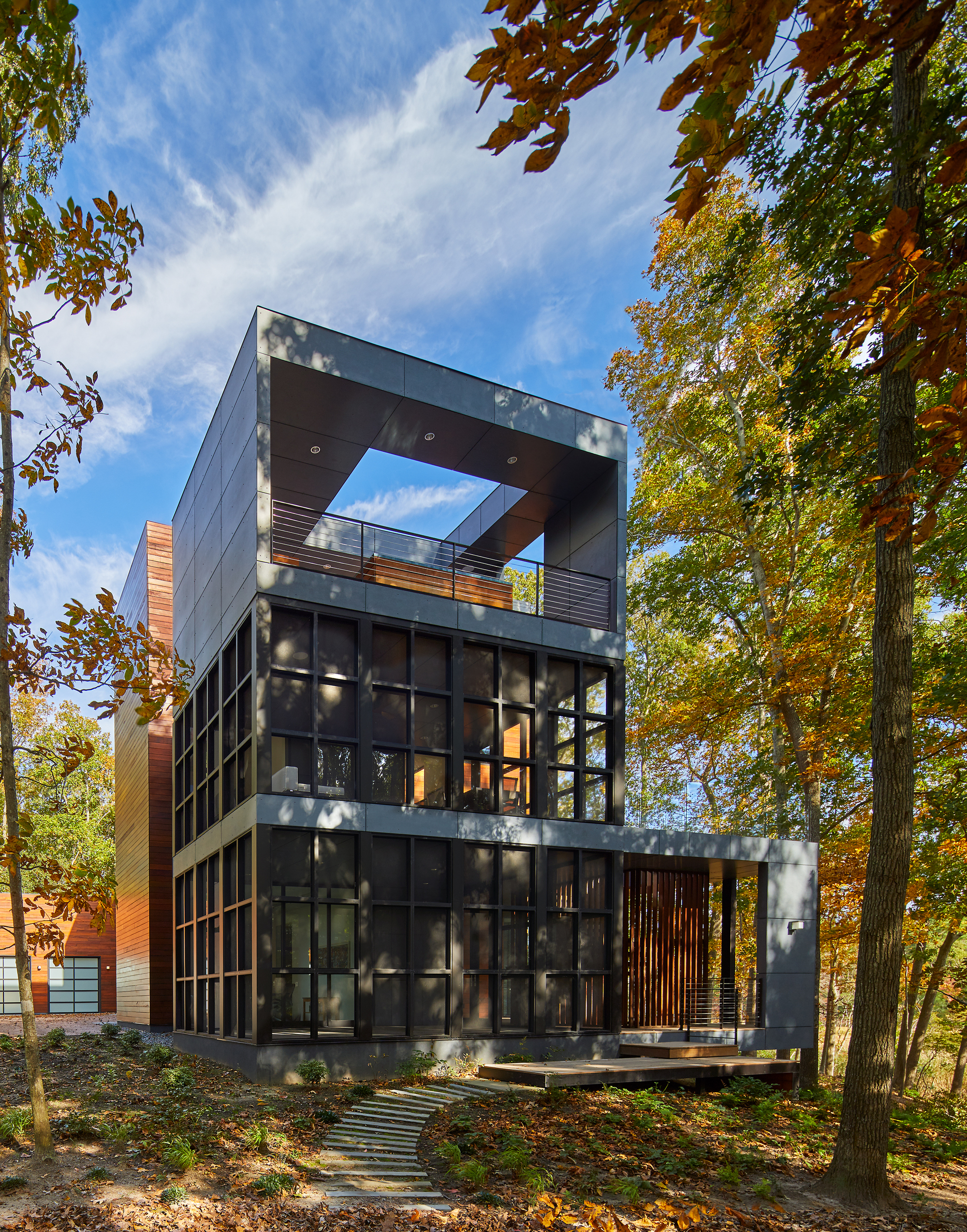 Gallery of Gallery House / Robert Gurney Architect - 2