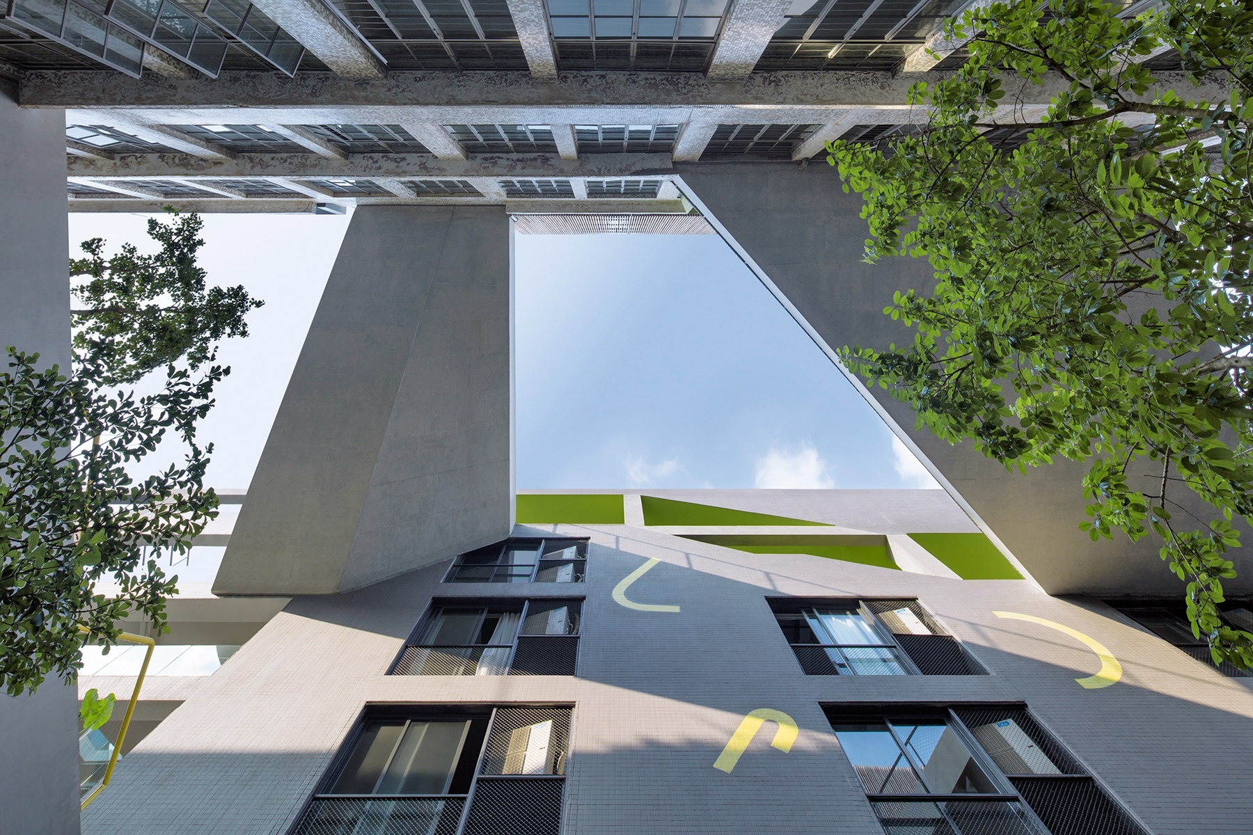 Gallery of Tianhe Youth Commune / O-office Architects - 13