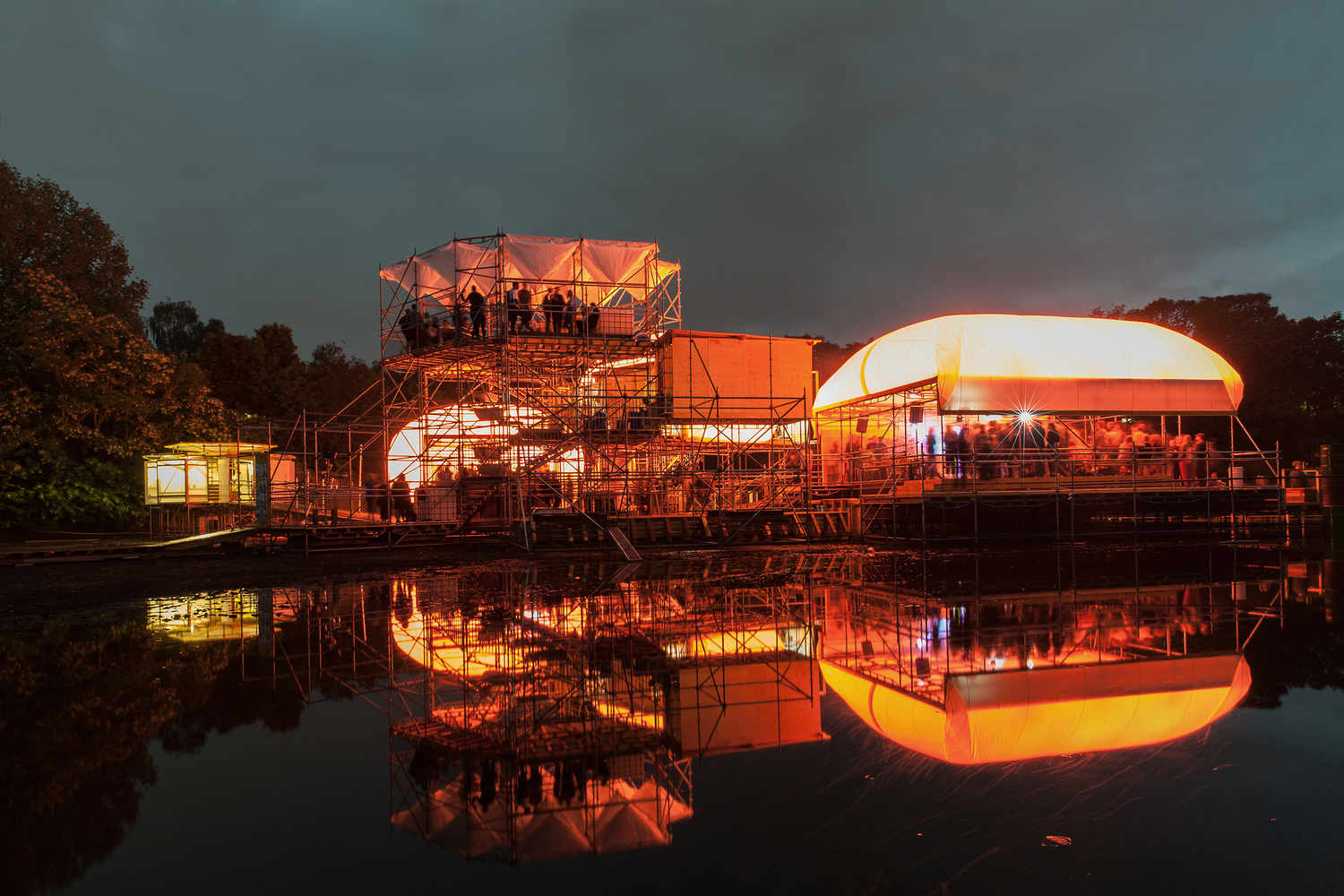 Gallery of Floating University Berlin / raumlabor berlin - 6