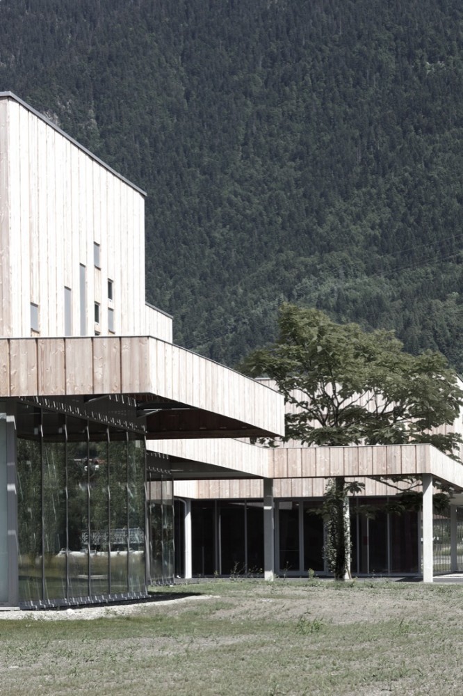 Gallery of Cultural Centers: 50 Examples in Plan and Section - 5