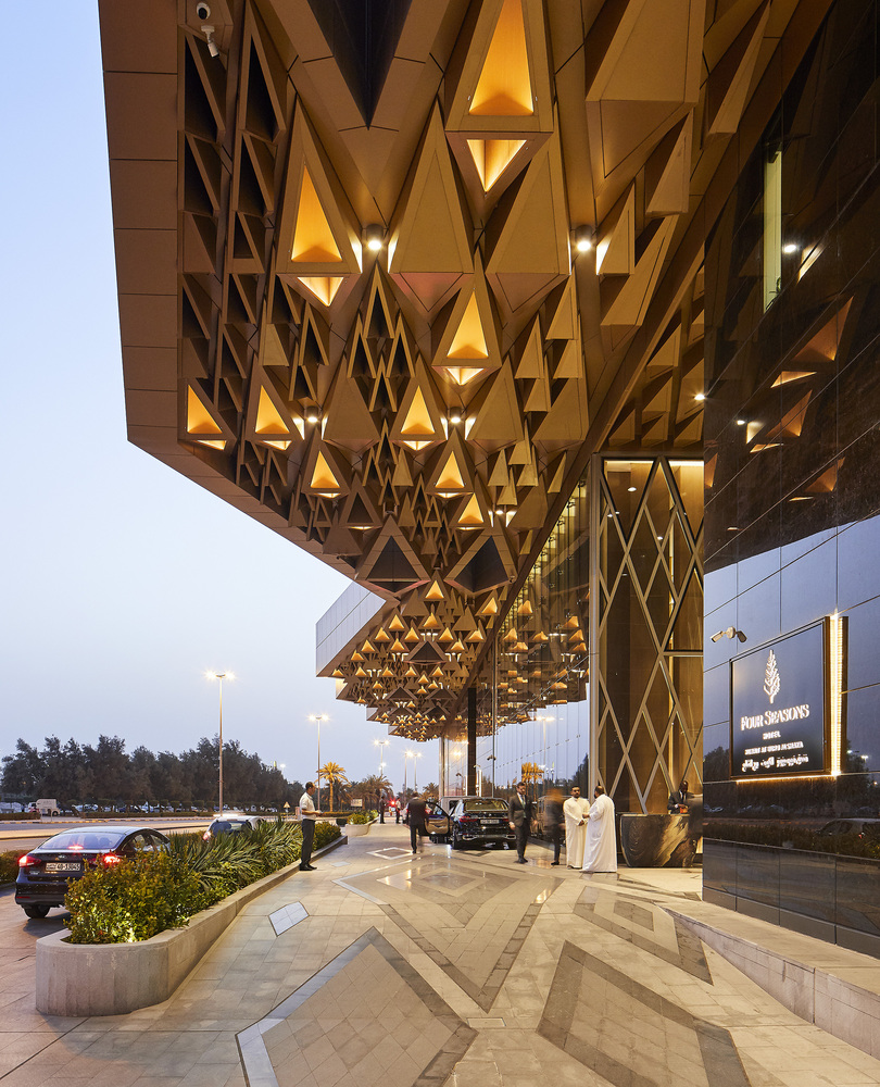 Gallery of Four Seasons Hotel Kuwait / Gensler - 11
